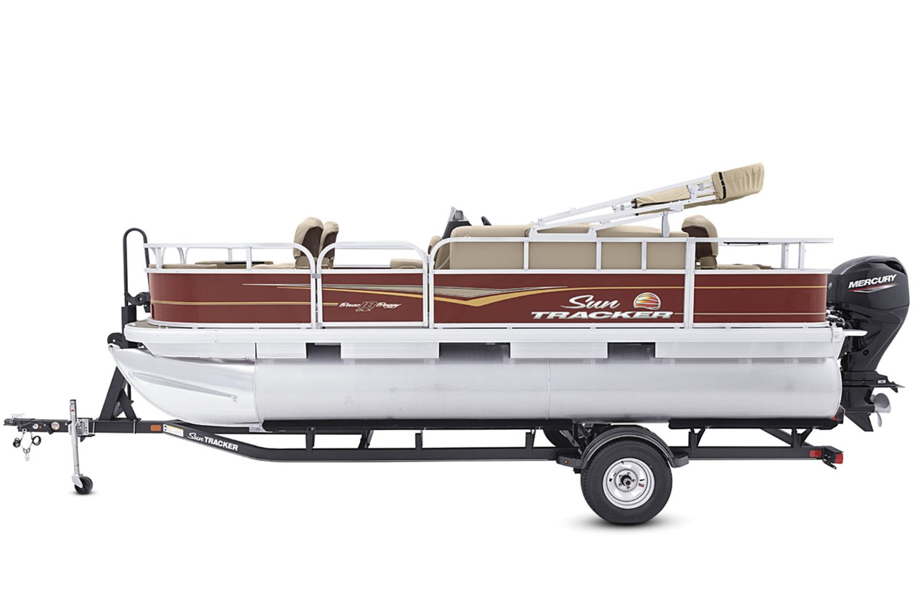 SUN TRACKER Fishing Pontoon Boats