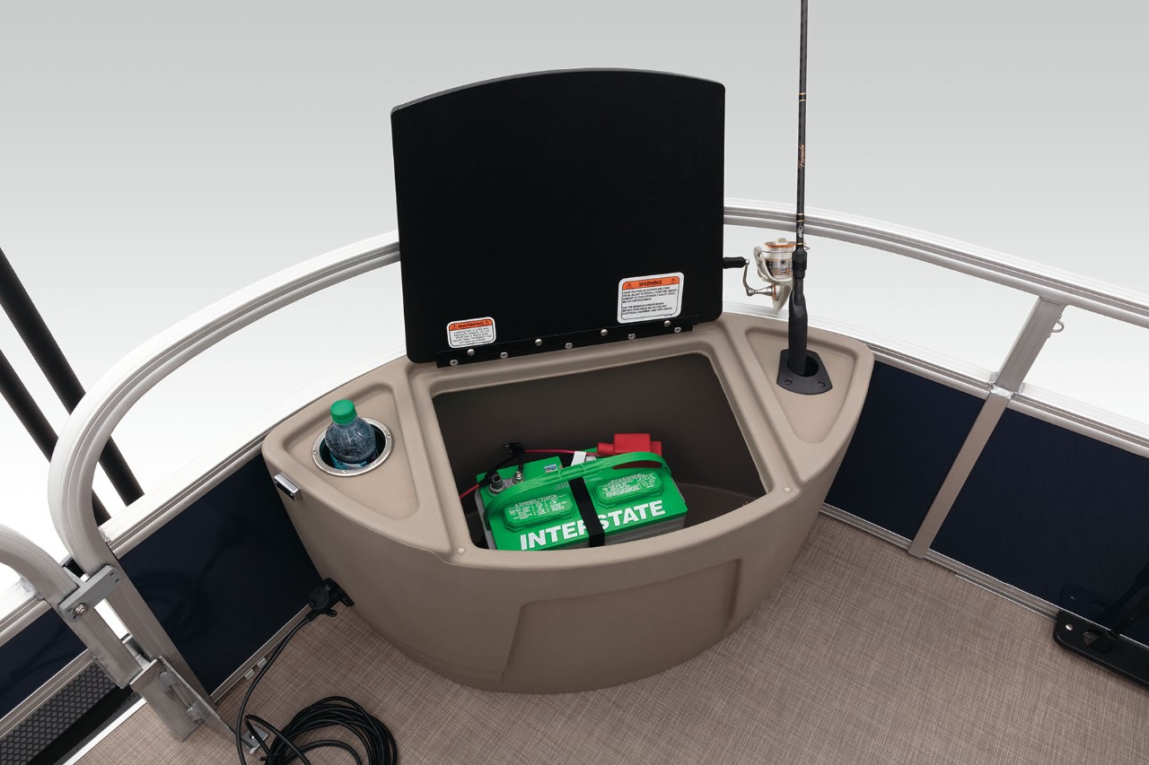 FISHIN' BARGE 22 DLX - SUN TRACKER Fishing Pontoon Boat