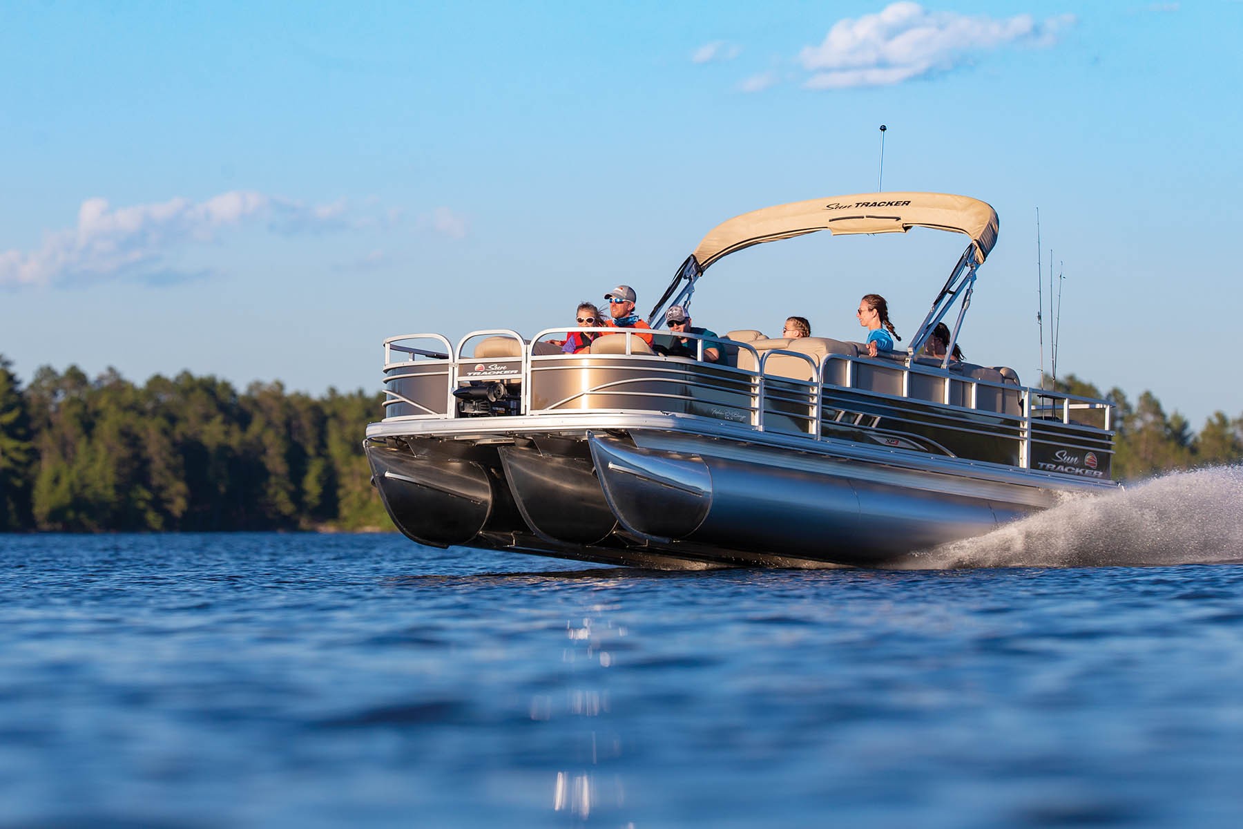 SUN TRACKER Pontoon Learning Center