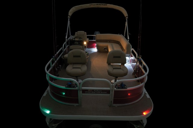 BASS BUGGY 16 XL Select | 18ft. 5in. Fishing Pontoon | SUN TRACKER